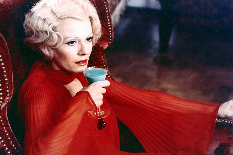 Pour Halloween, un grand classique à découvrir : Les lèvres rouges ...